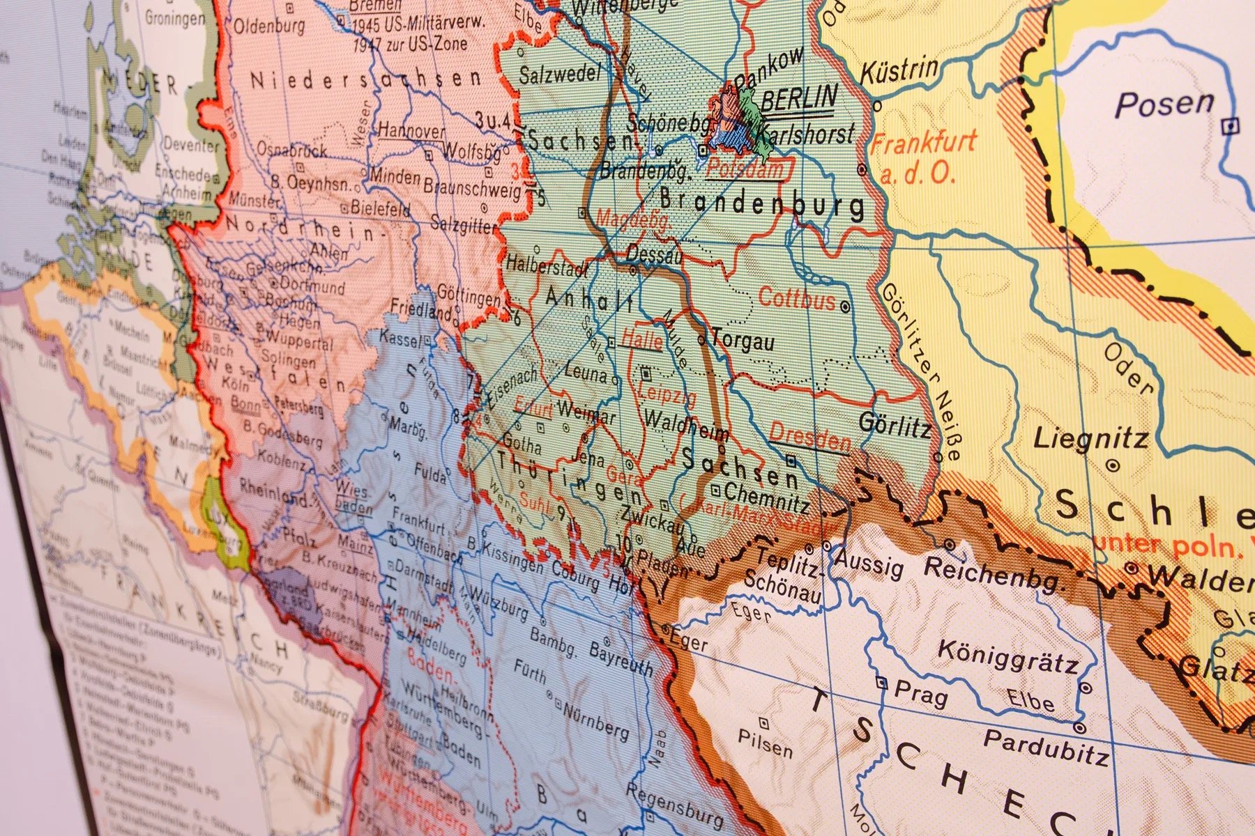 Vintage German School Map of Central Europe, 1961 for sale at Pamono