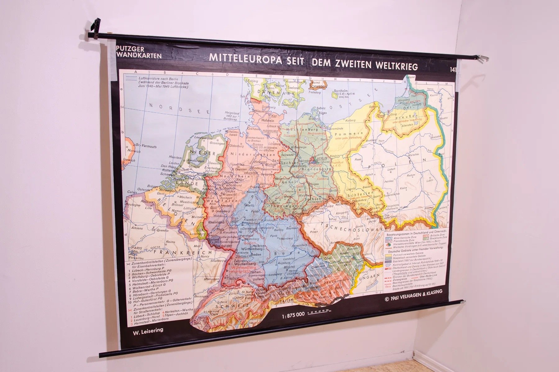 Vintage German School Map of Central Europe, 1961 for sale at Pamono