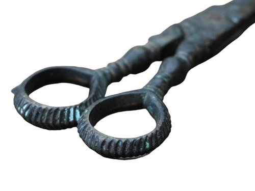 Antique Fire Tongs in Bronze, 17th Century for sale at Pamono