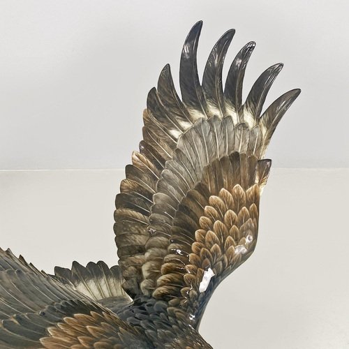 German Polychrome Porcelain Eagle Sculpture by Fritz Heidenreich, 1930s ...