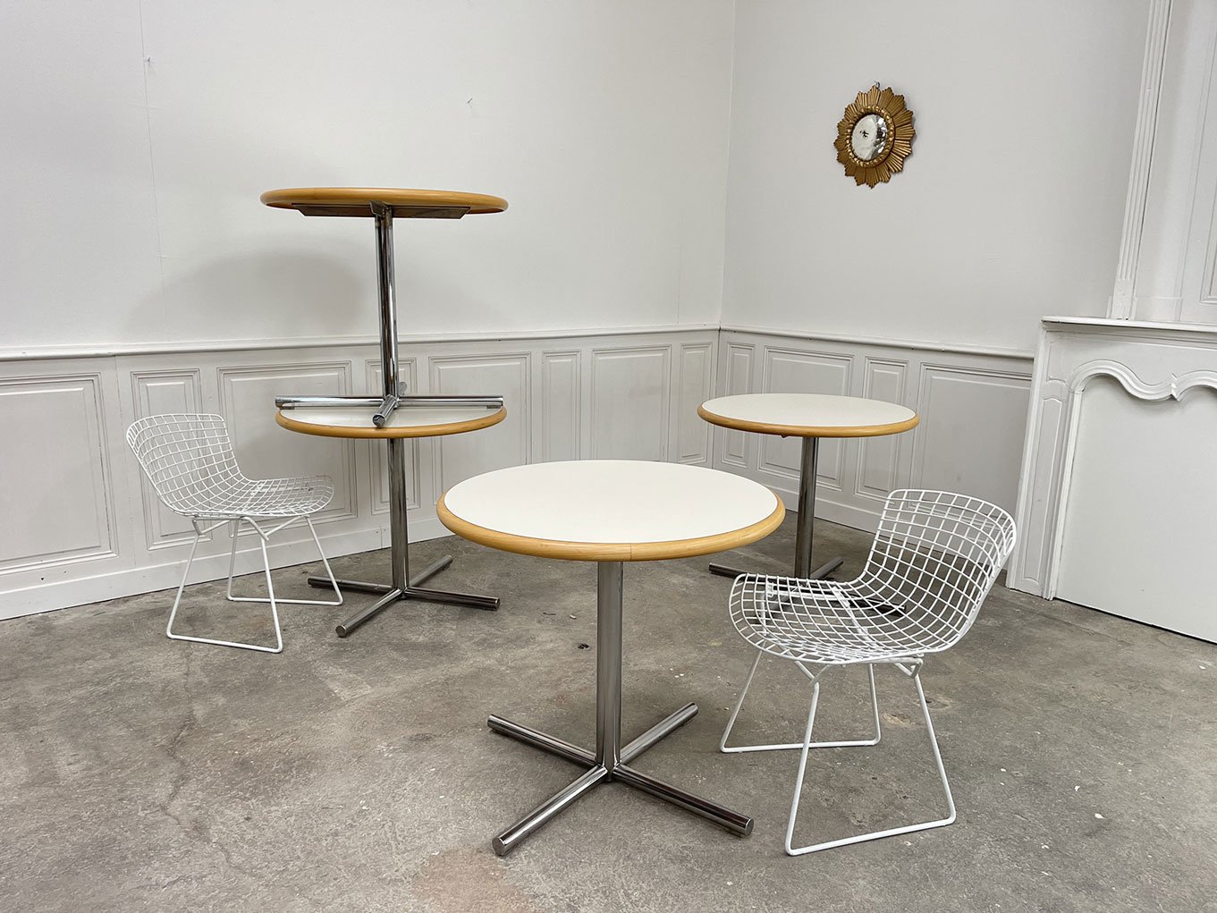 Vintage Round Side Table, 1990s for sale at Pamono