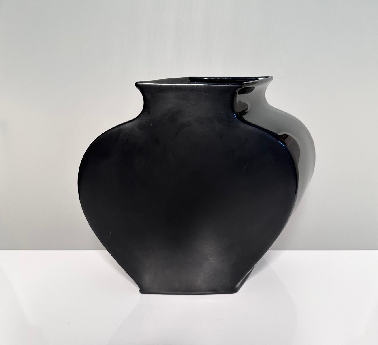 Vintage Gernan Porcelain Art Vase by Tadao Amano for Rosenthal Studio ...