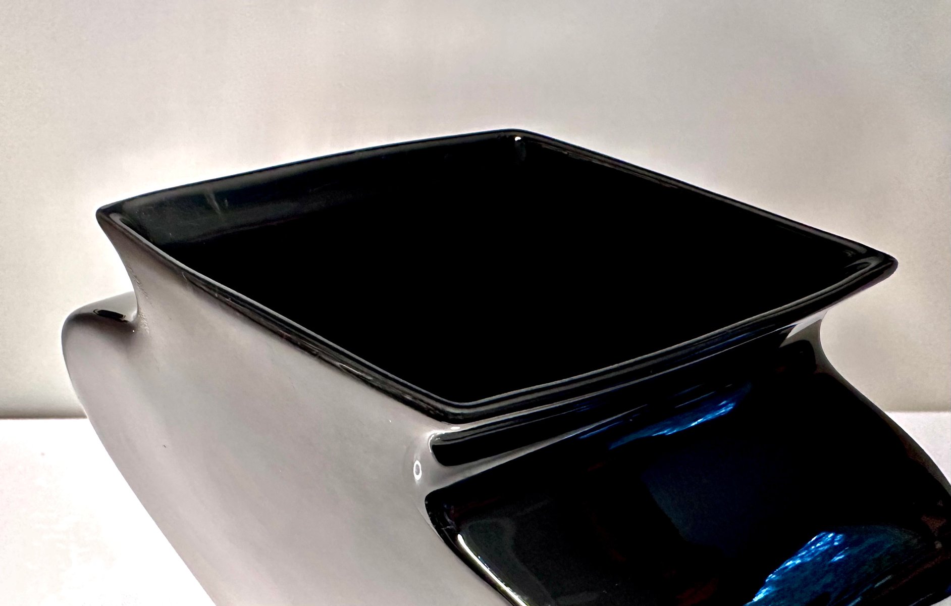 Vintage Gernan Porcelain Art Vase by Tadao Amano for Rosenthal Studio ...