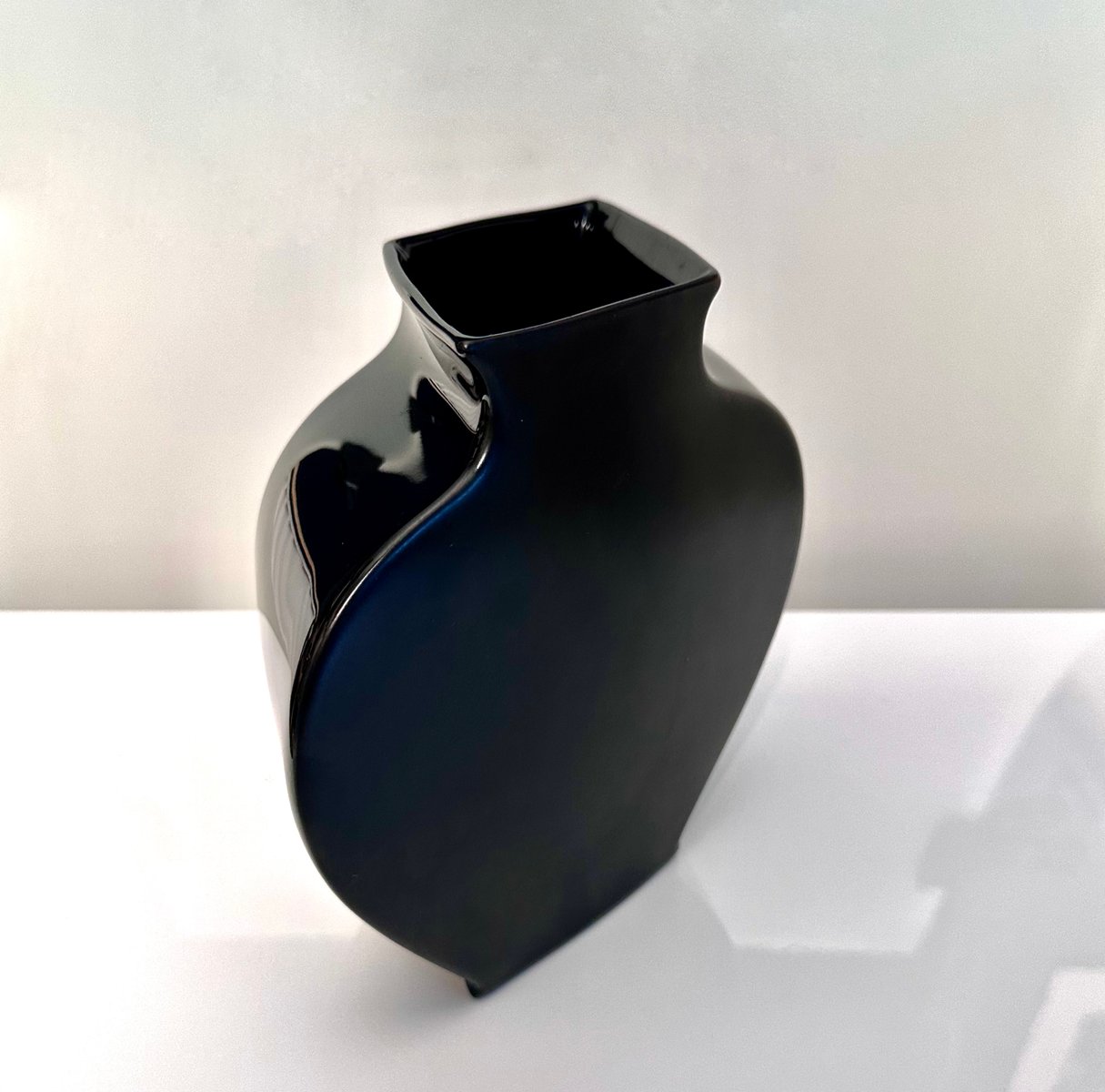 Vintage Gernan Porcelain Art Vase by Tadao Amano for Rosenthal Studio ...