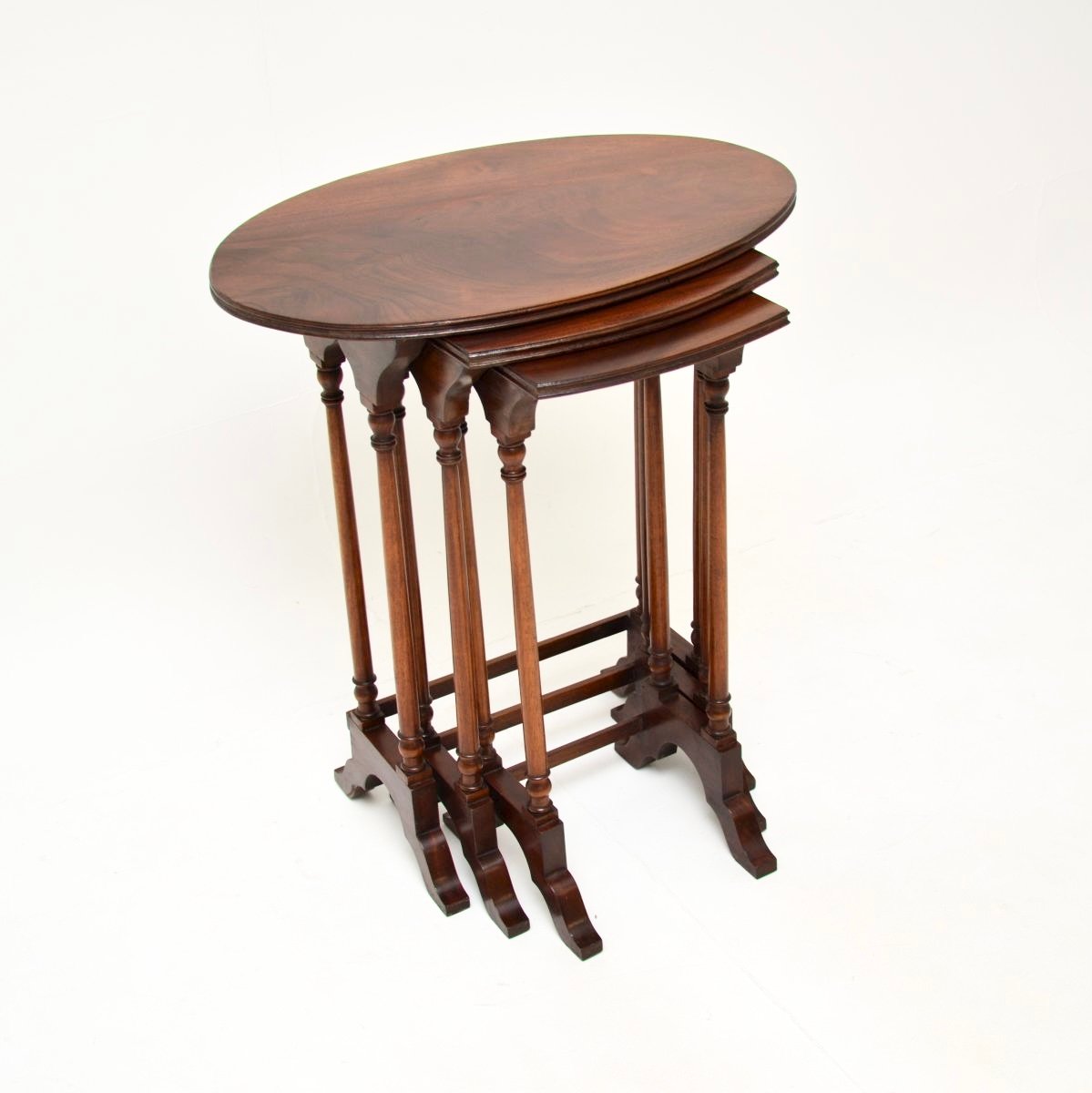 Antique Edwardian Nesting Tables, 1900, Set of 3 for sale at Pamono