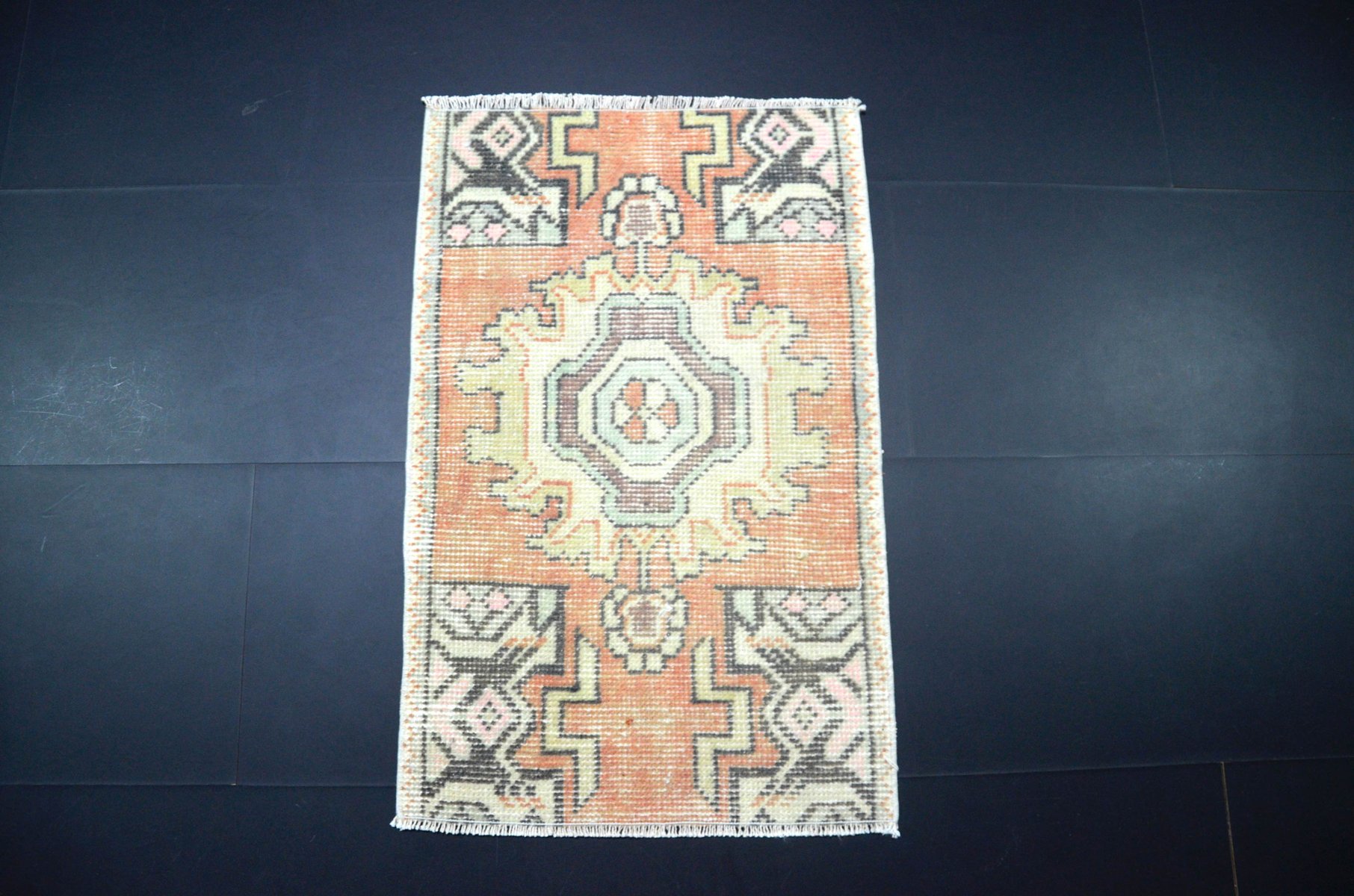 Vintage Geometric Rug, 1960 for sale at Pamono