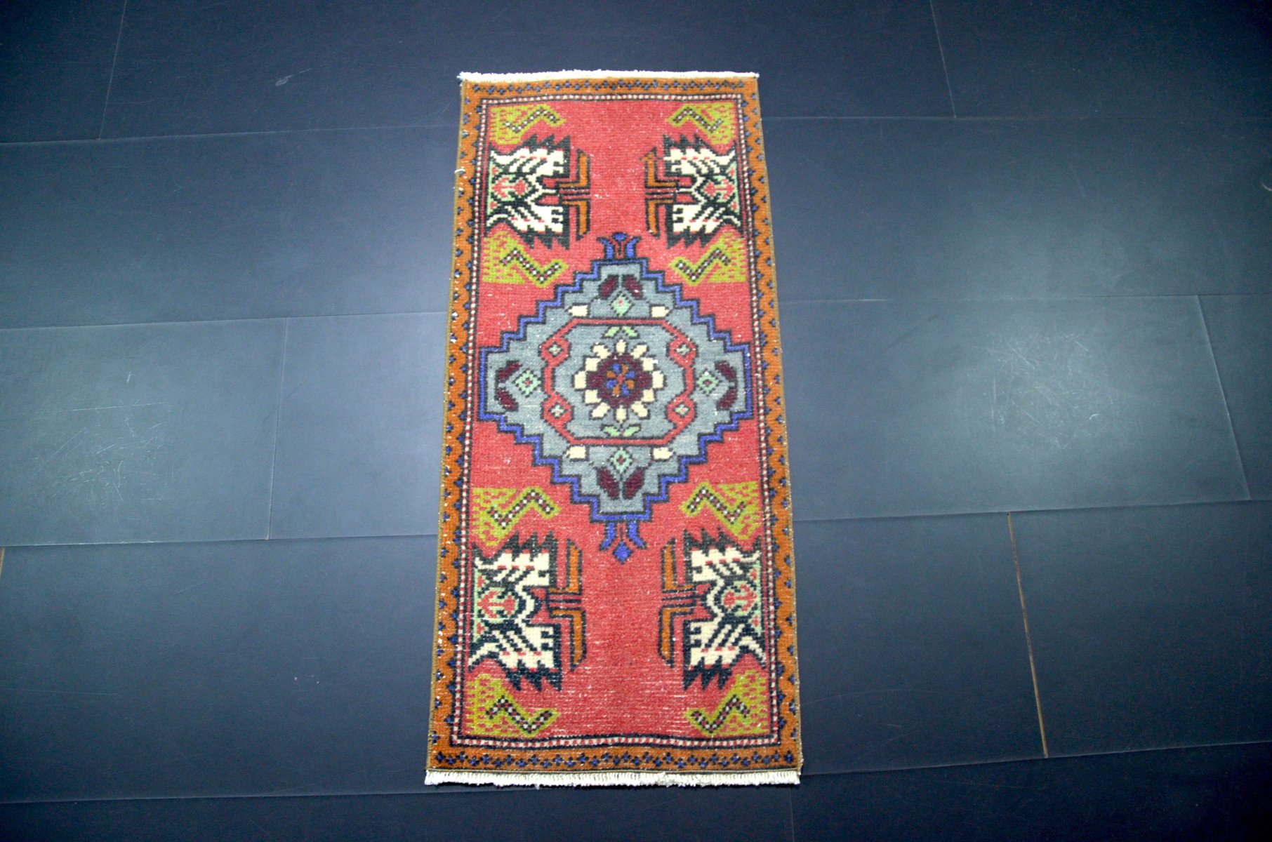Turkish Wool Rug, 1960 for sale at Pamono