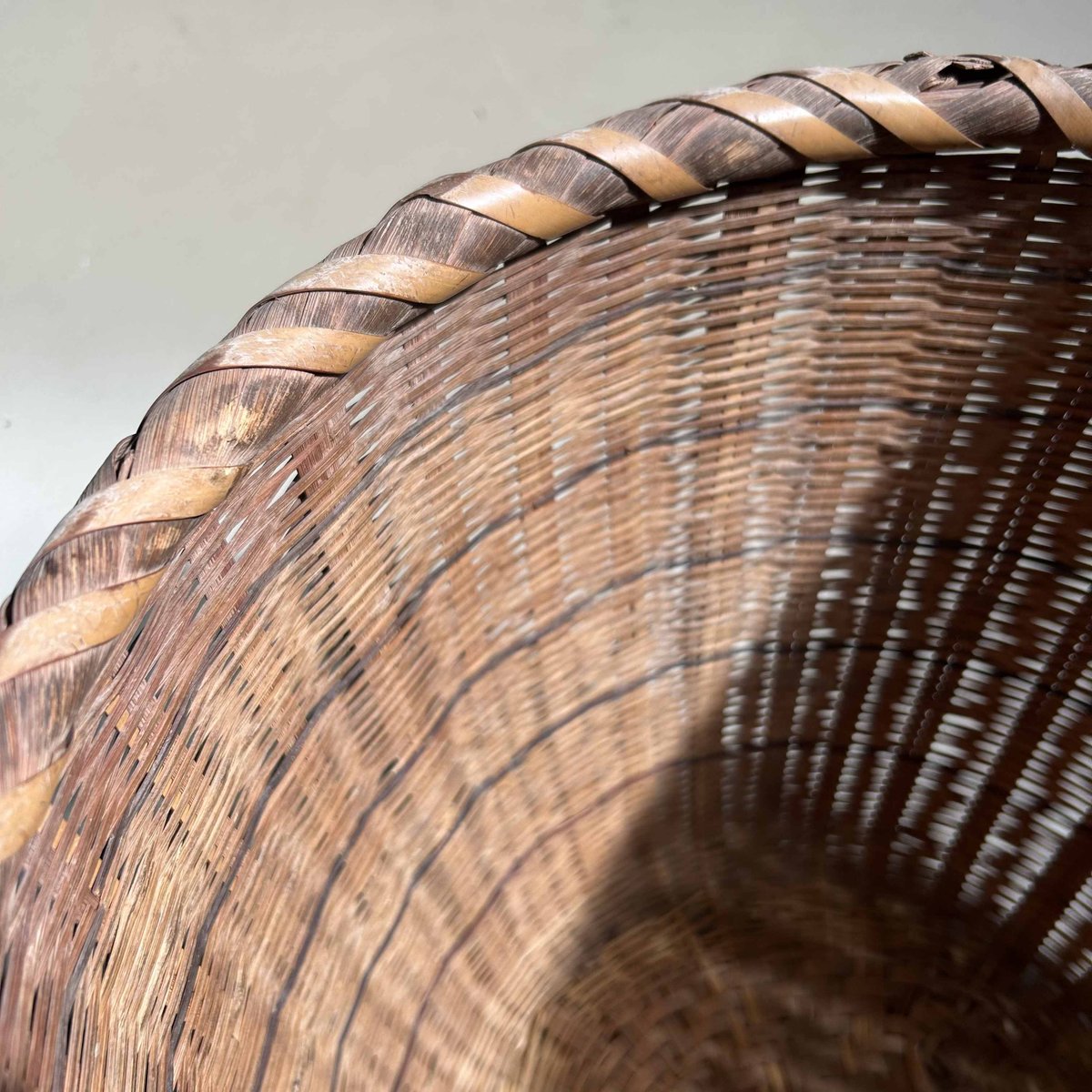 Traditional Japanese Okimono Kago Bamboo Basket, 1940s for sale at Pamono