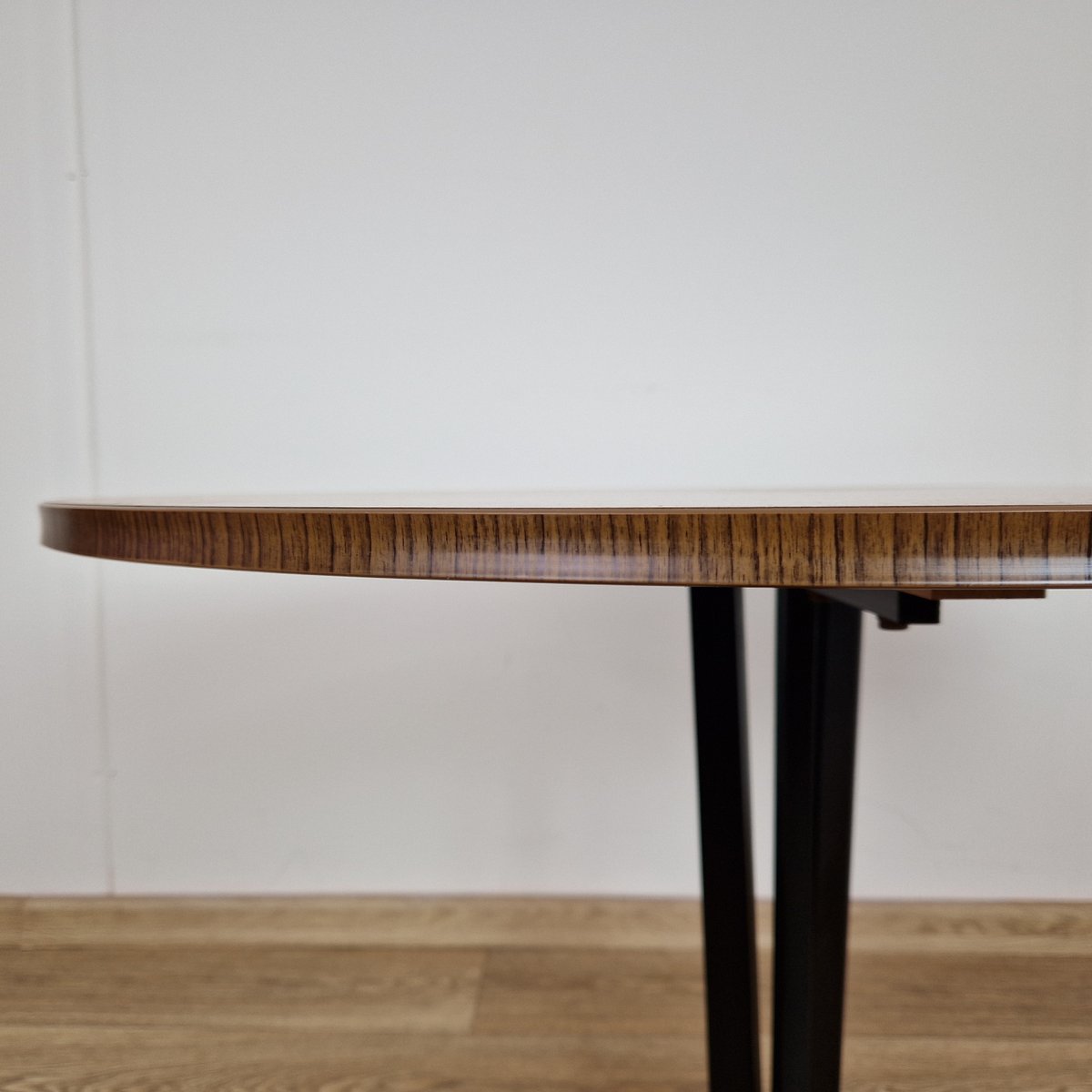 Mid-Century Round Coffee Table, 1960s for sale at Pamono