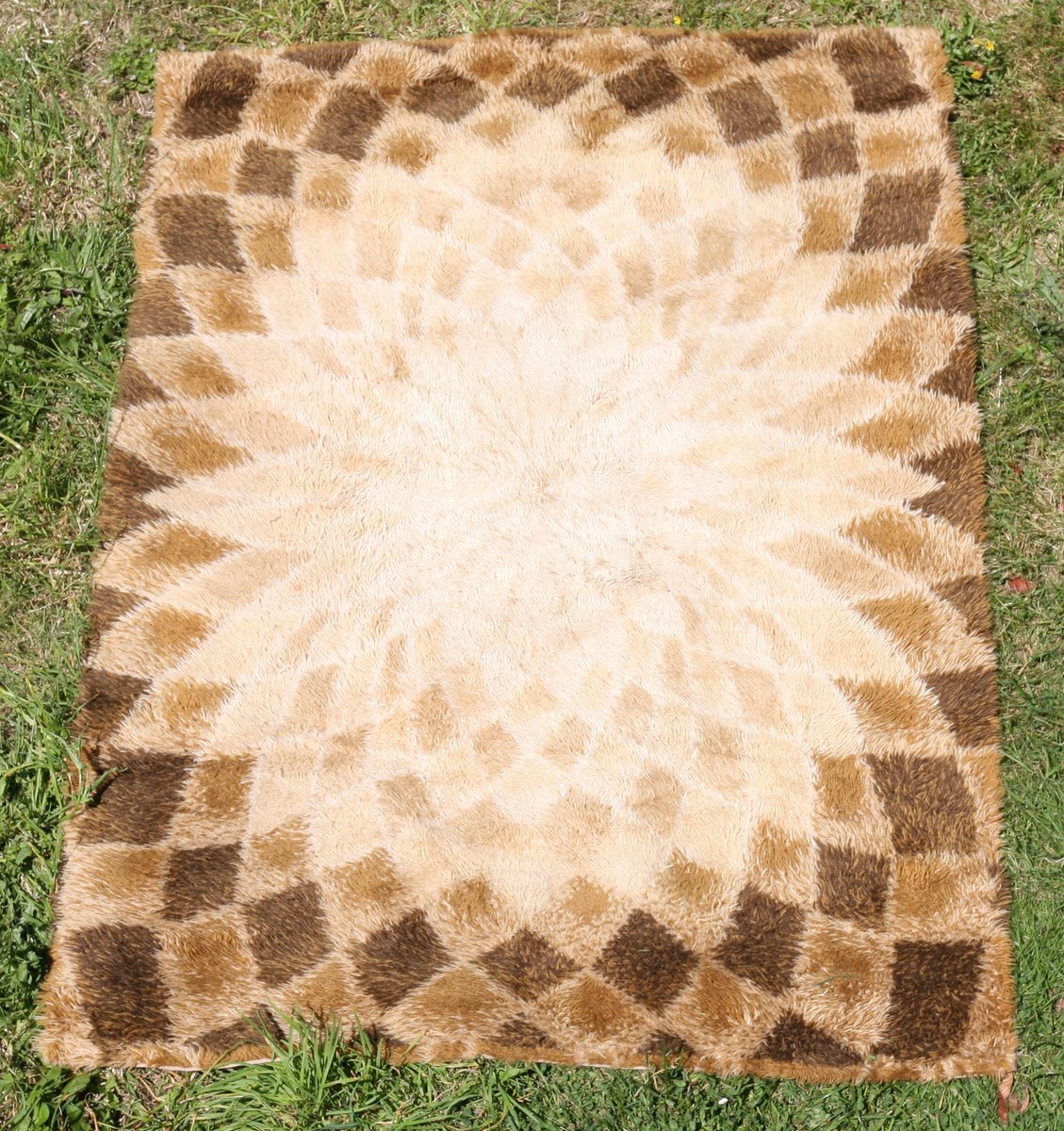 Space Age Rug with Psychedelic Decor, 1970s for sale at Pamono