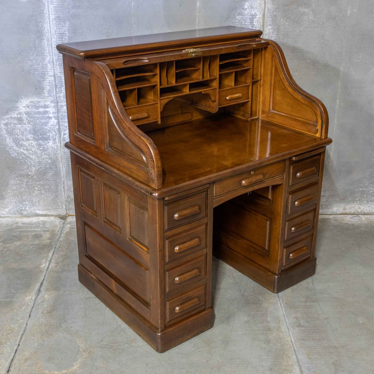 Antique Roll Top Desk, 1890s for sale at Pamono
