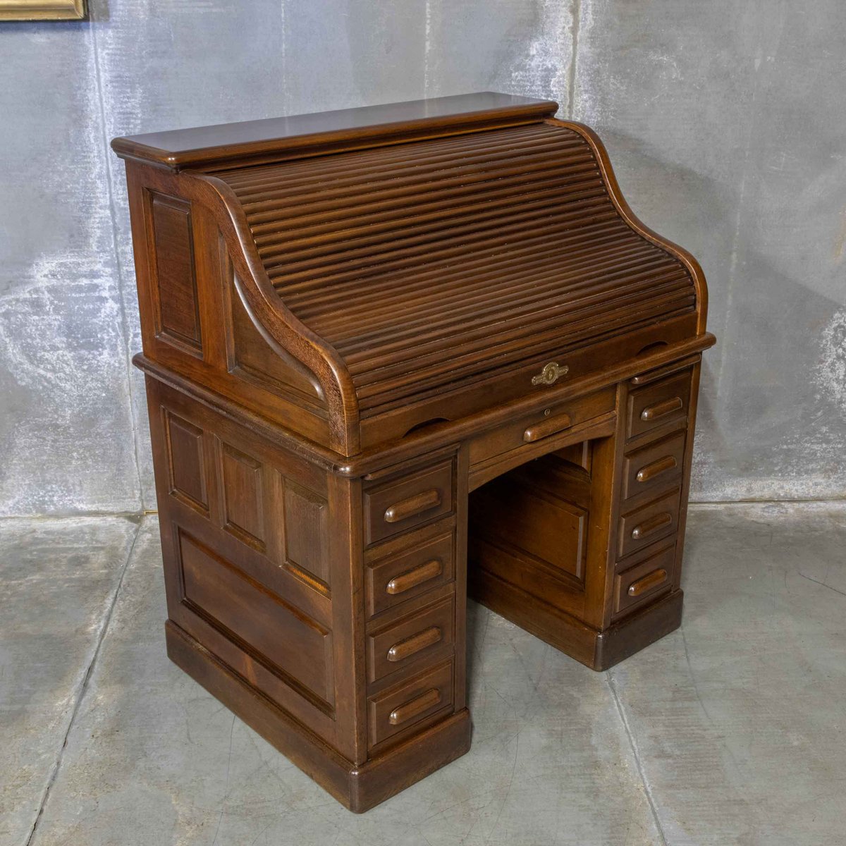 Antique Roll Top Desk, 1890s for sale at Pamono