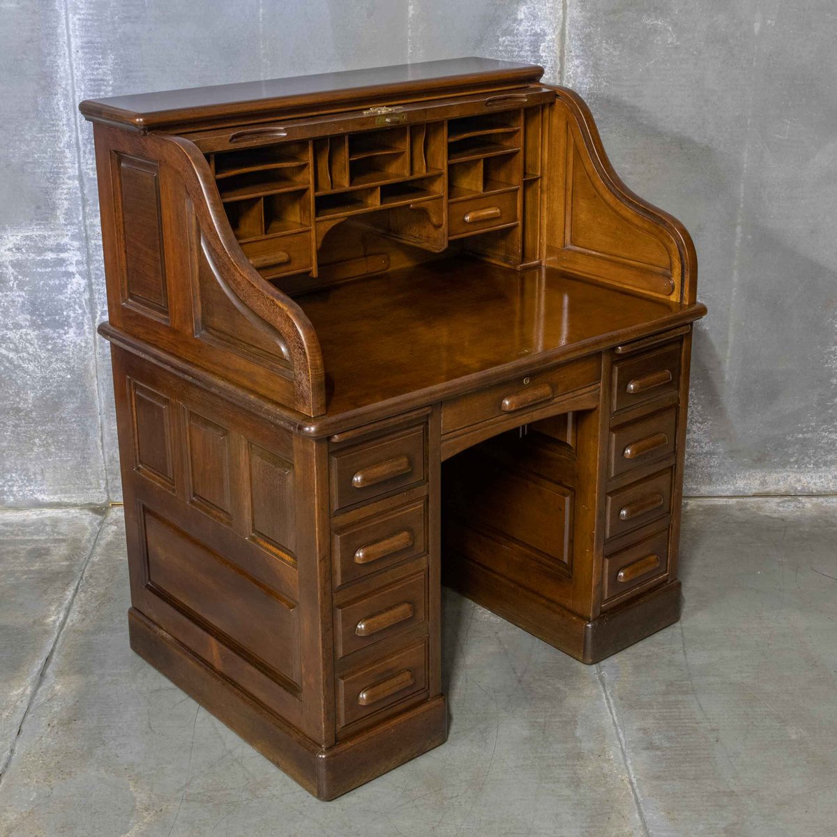Antique Roll Top Desk, 1890s for sale at Pamono