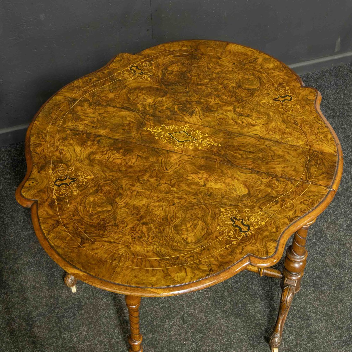 Victorian Sutherland Side Table for sale at Pamono