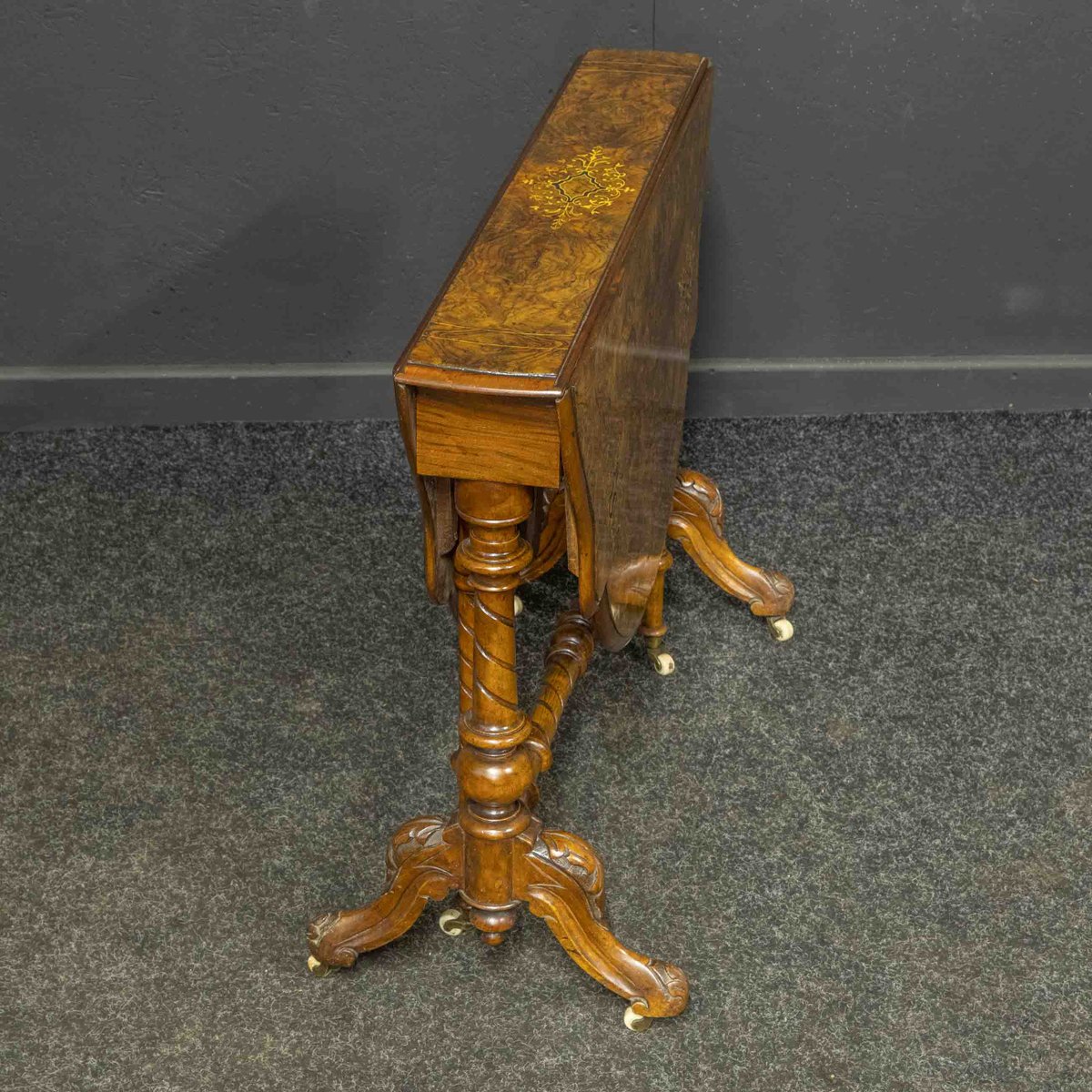 Victorian Sutherland Side Table for sale at Pamono