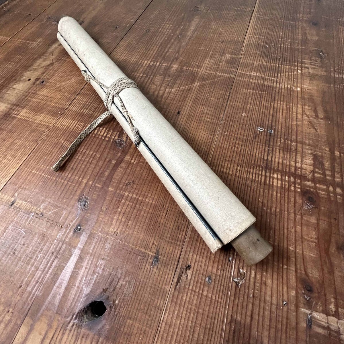 Antique Japanese Scroll with Hand-Painted Calligraphy for sale at Pamono