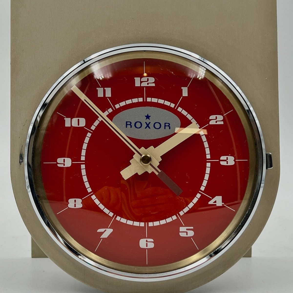 Vintage Roxor Swiss Clock with Kienzle Mechanism, 1970s for sale at Pamono