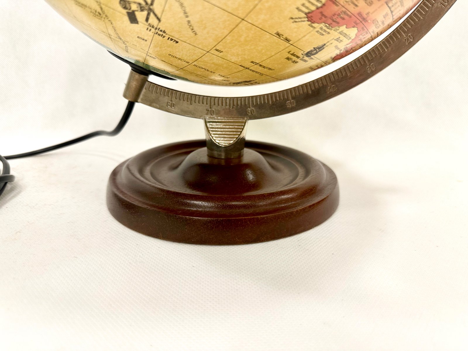 Illuminated Globe from Scan Globe A/S, Denmark, 1992 for sale at Pamono