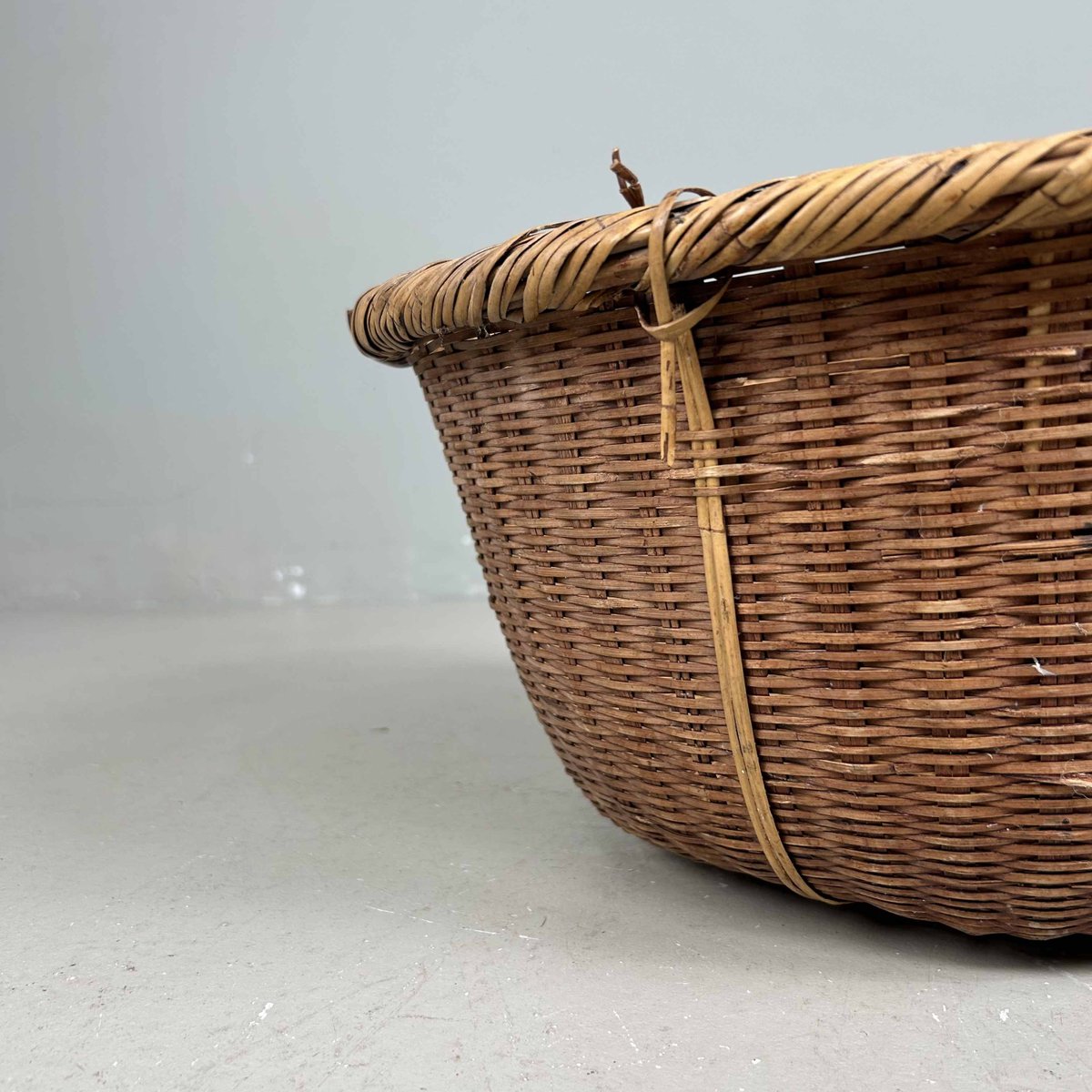 Japanese Traditional Bamboo Harvest Basket, 1930s for sale at Pamono