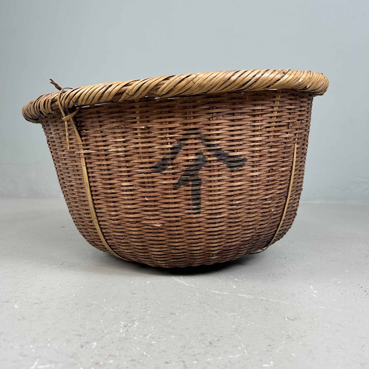 Japanese Traditional Bamboo Harvest Basket, 1930s for sale at Pamono