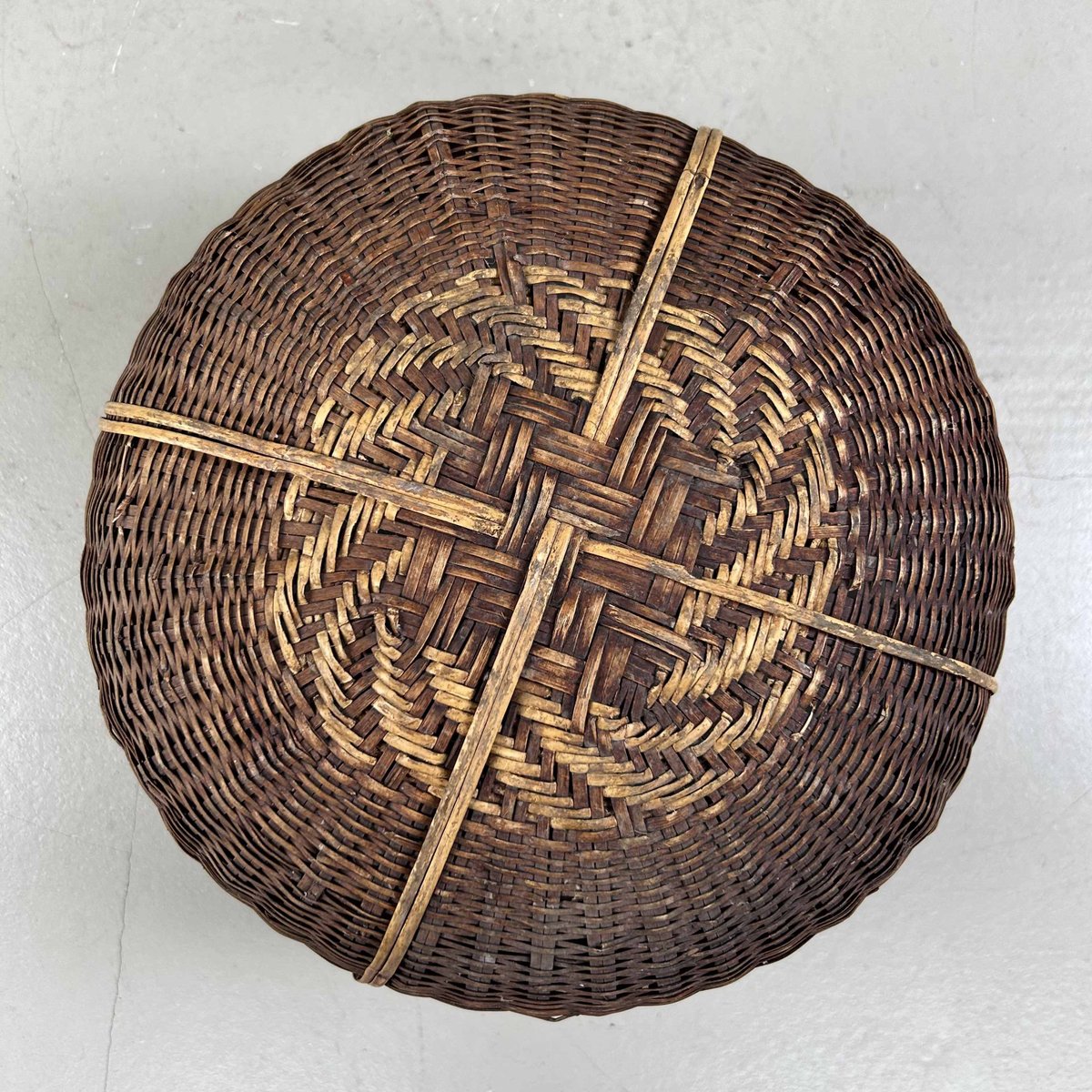 Japanese Traditional Bamboo Harvest Basket, 1930s for sale at Pamono