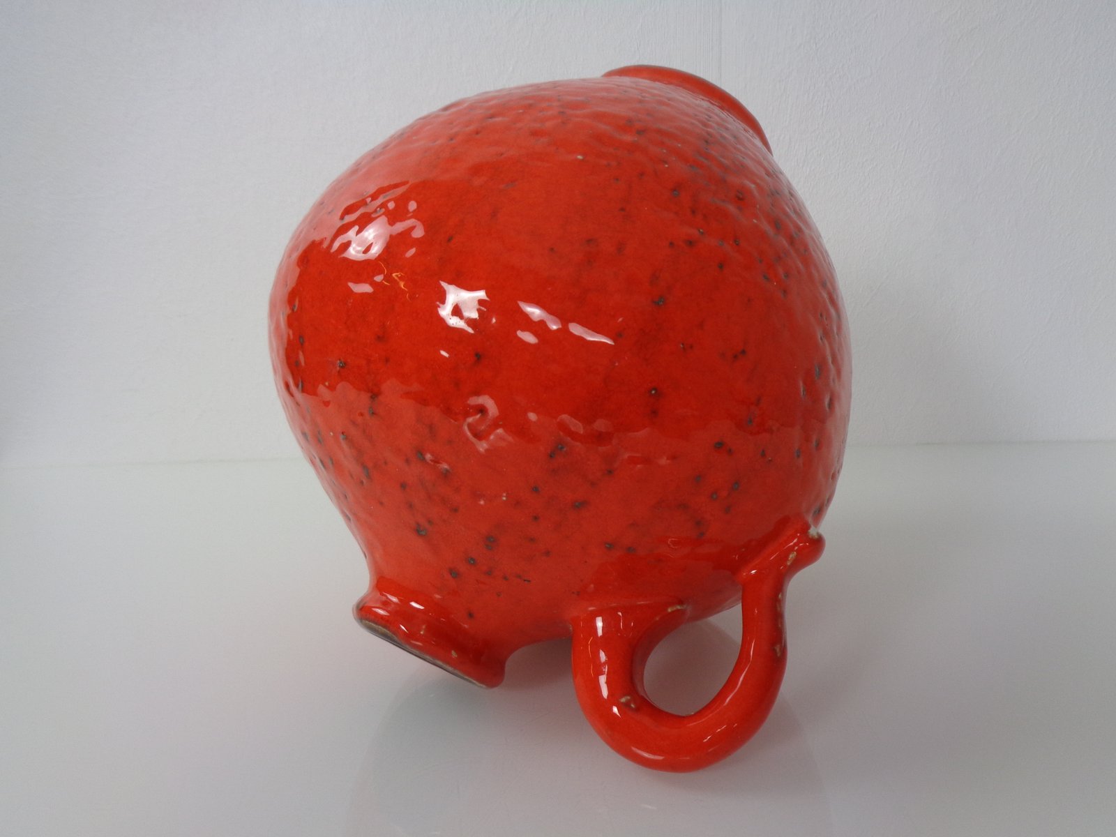 Red Ceramic Vase by Heinz Siery for Carstens, 1960s for sale at Pamono