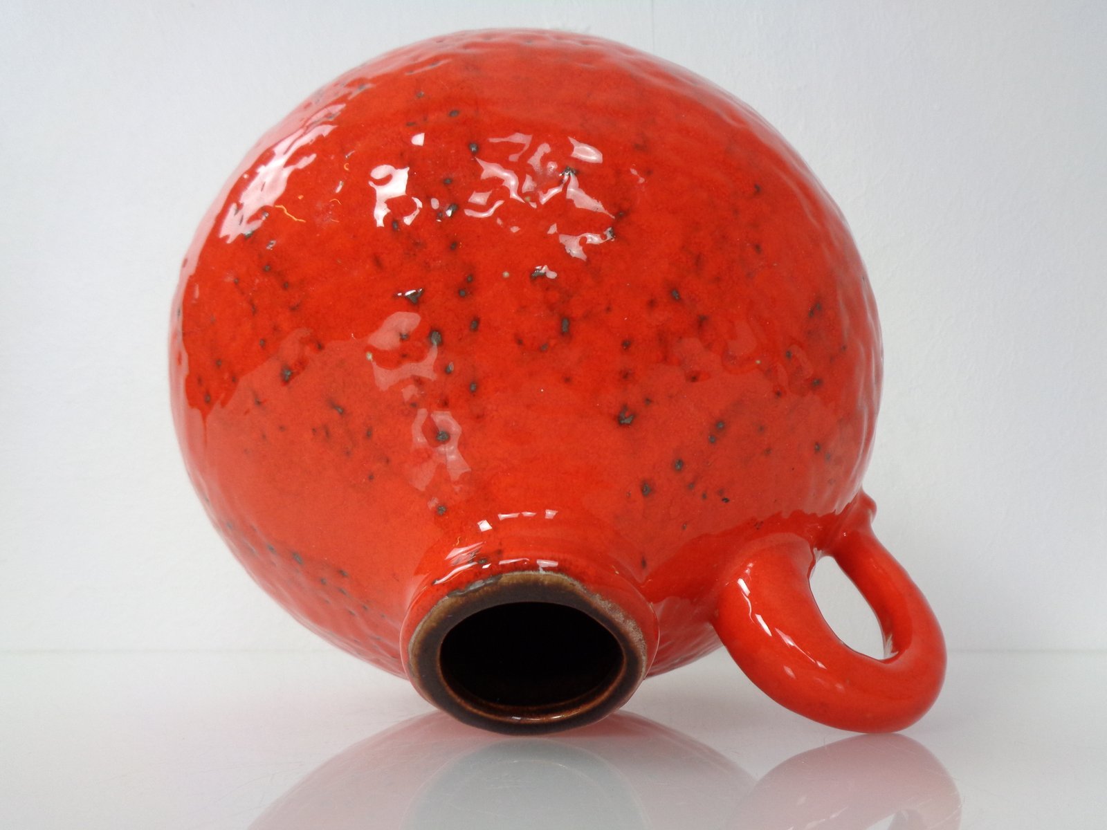 Red Ceramic Vase by Heinz Siery for Carstens, 1960s for sale at Pamono