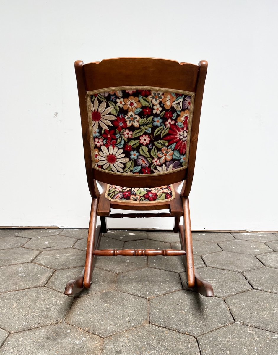 Vintage English Rocking Chair, 1960s for sale at Pamono