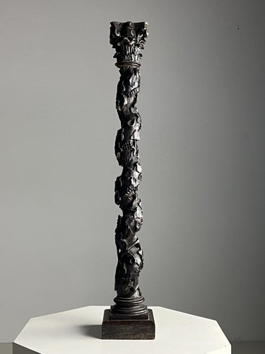 Hand Carved Column for sale at Pamono