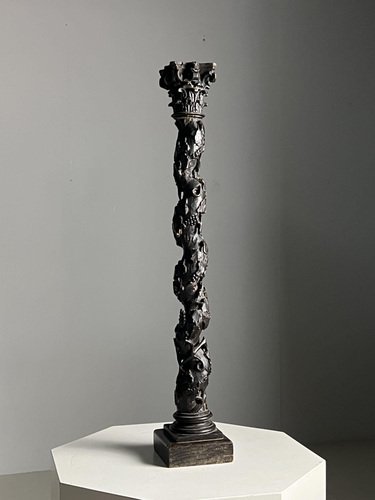 Hand Carved Column for sale at Pamono
