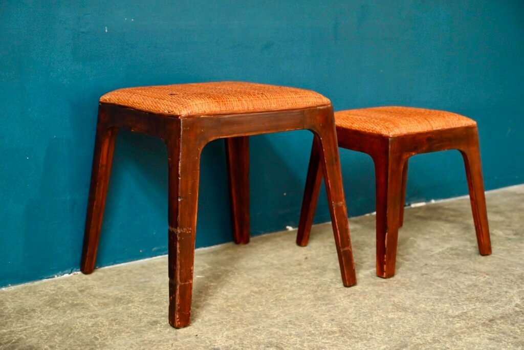 Modern Italian Nesting Stools, 1950s, Set of 2 for sale at Pamono