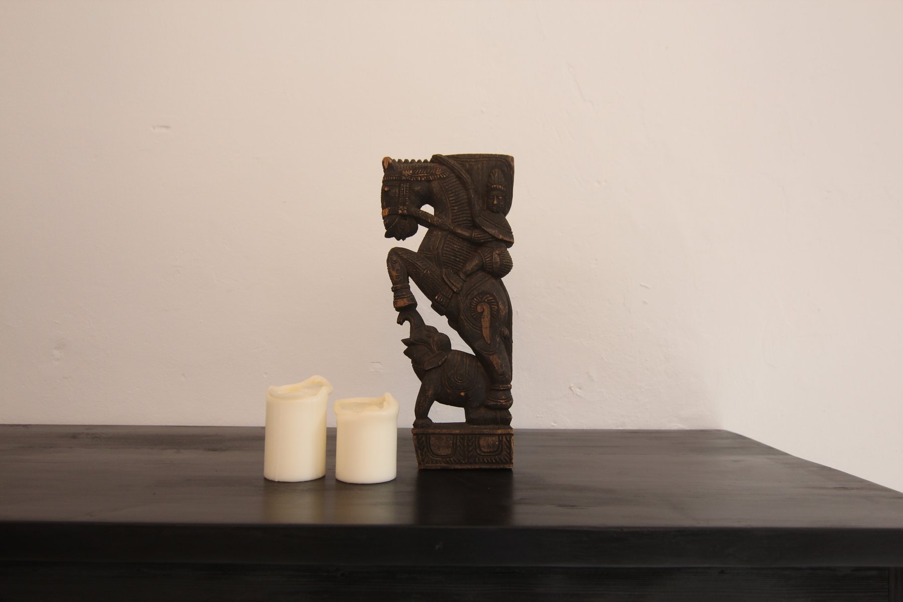 19th Century Indian Carved Wood Object for sale at Pamono