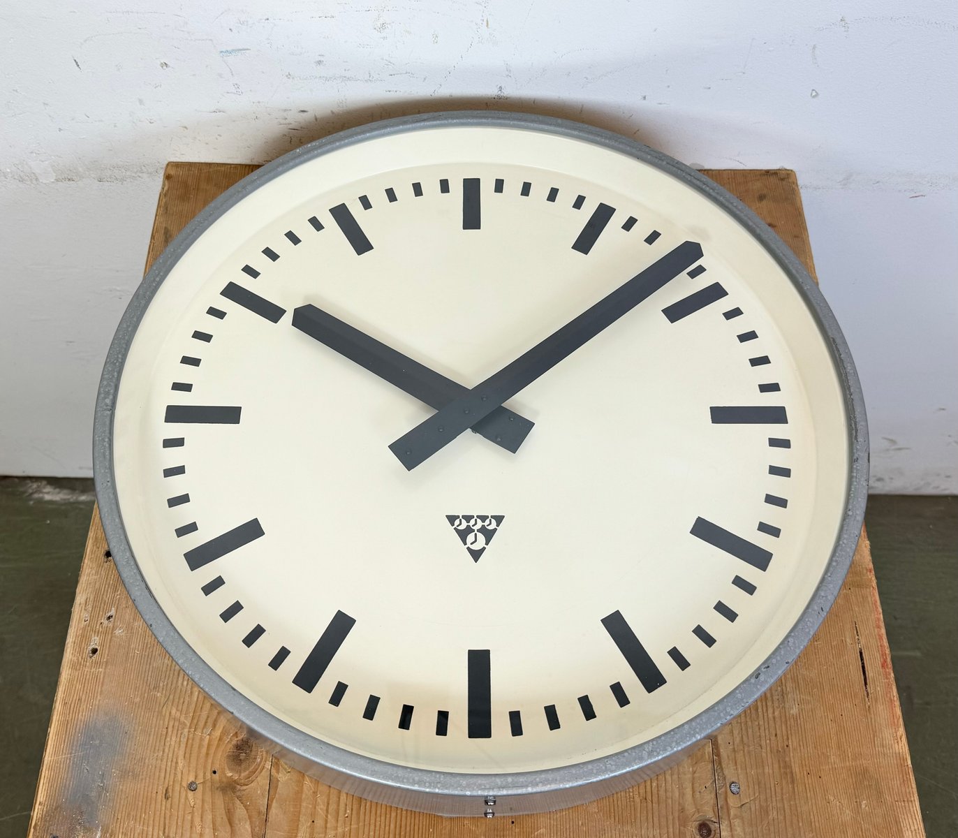 Large Industrial Grey Factory Wall Clock from Pragotron, 1960s for sale ...