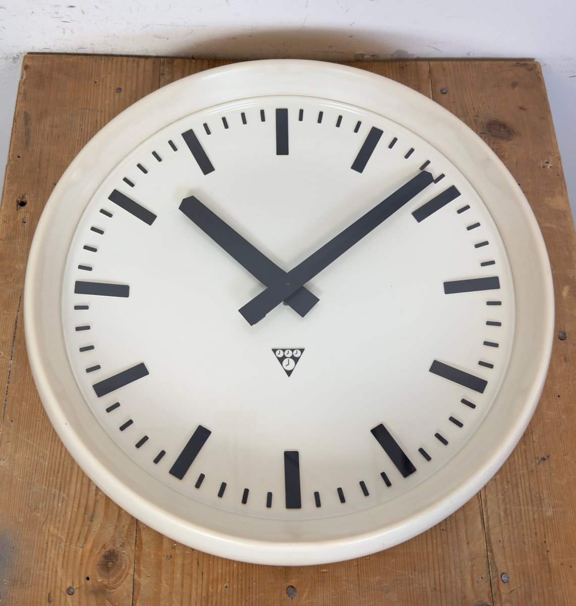 Large Industrial Bakelite Factory Wall Clock from Pragotron, 1960s for ...