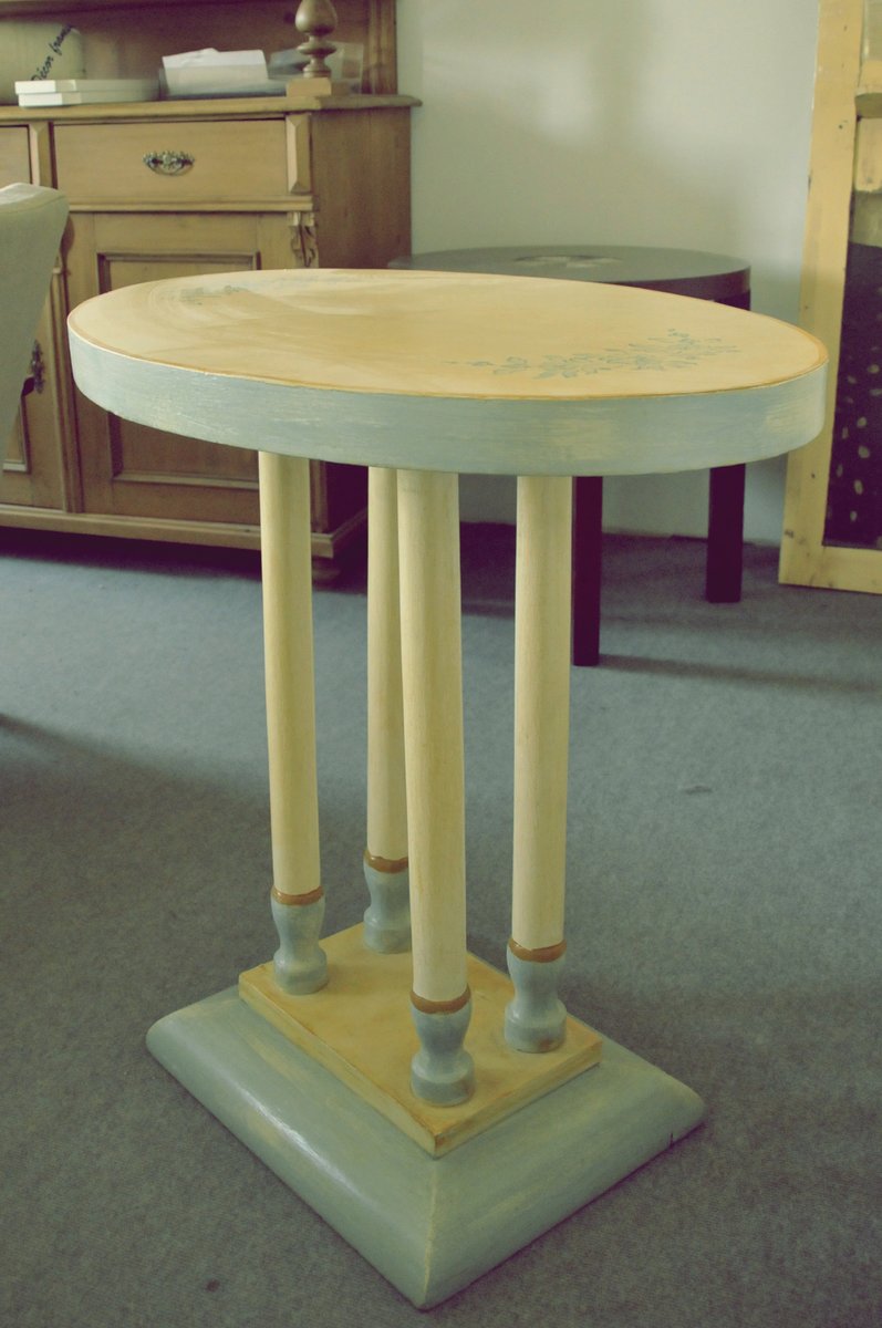 Art Deco Hand-Painted Side Table, 1930s for sale at Pamono