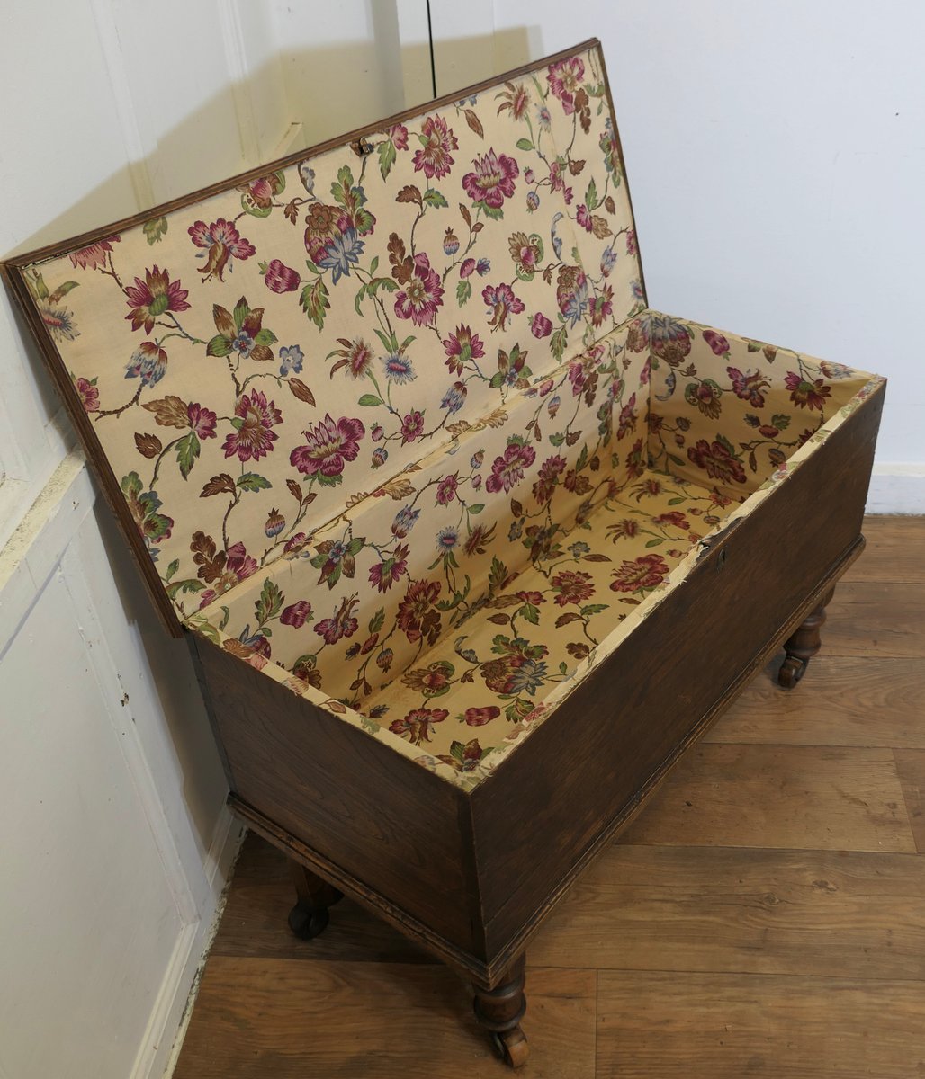 19th Century Elm Box on Wheels for sale at Pamono