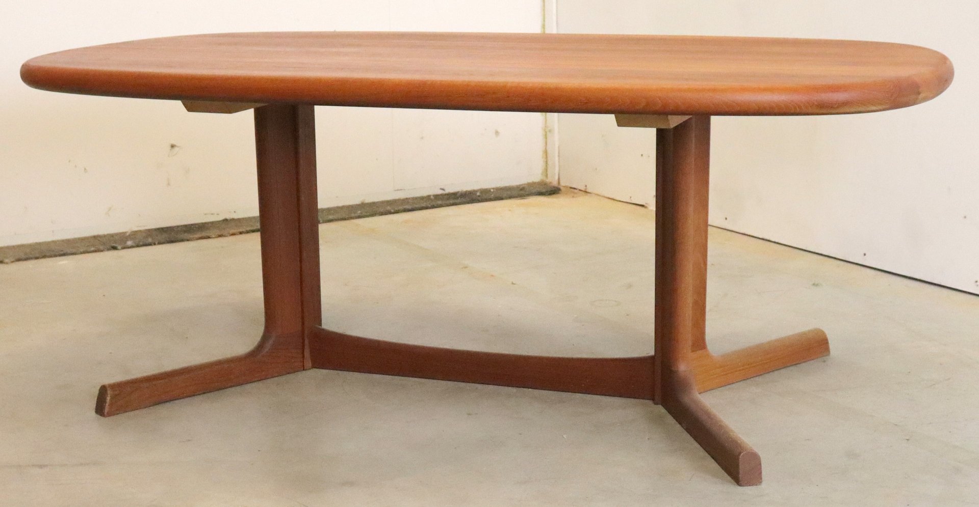 Vintage Salon Table from Dyrlund, 1960s for sale at Pamono