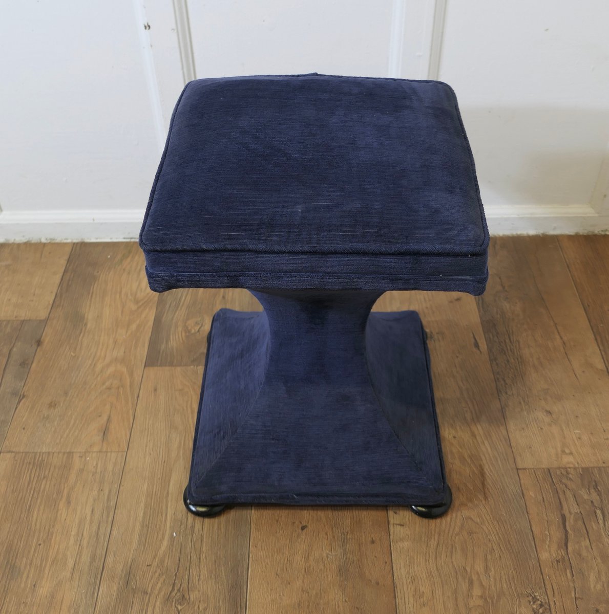Victorian Square Upholstered Waisted Stool for sale at Pamono