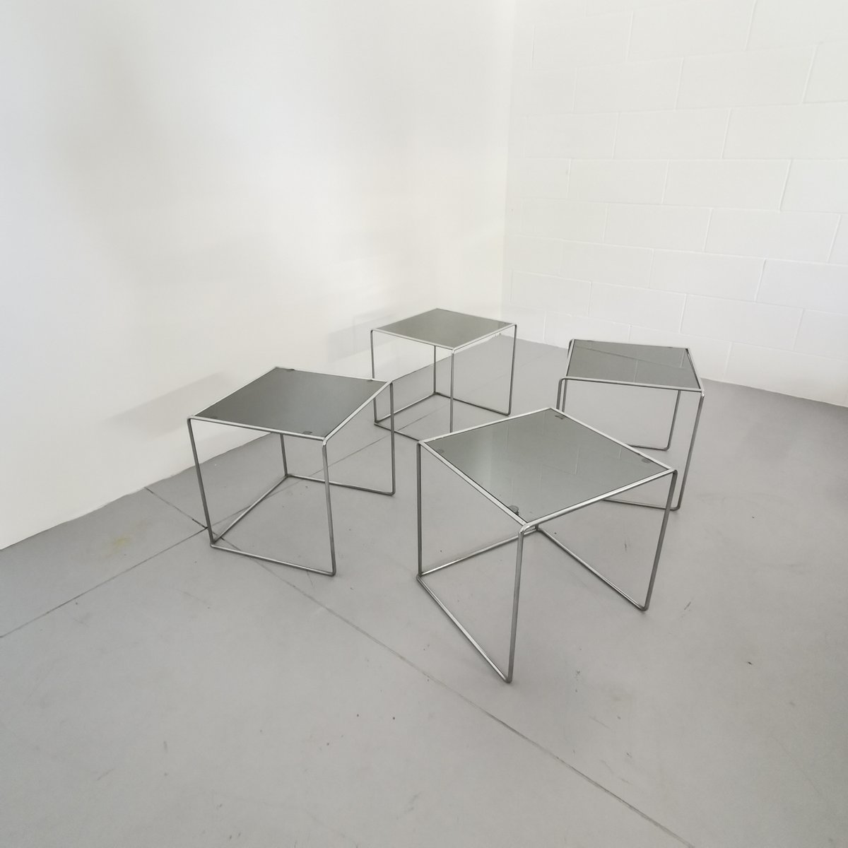 Square Stackable Coffee Tables in Metal and Mirror, 1970, Set of 4 for ...