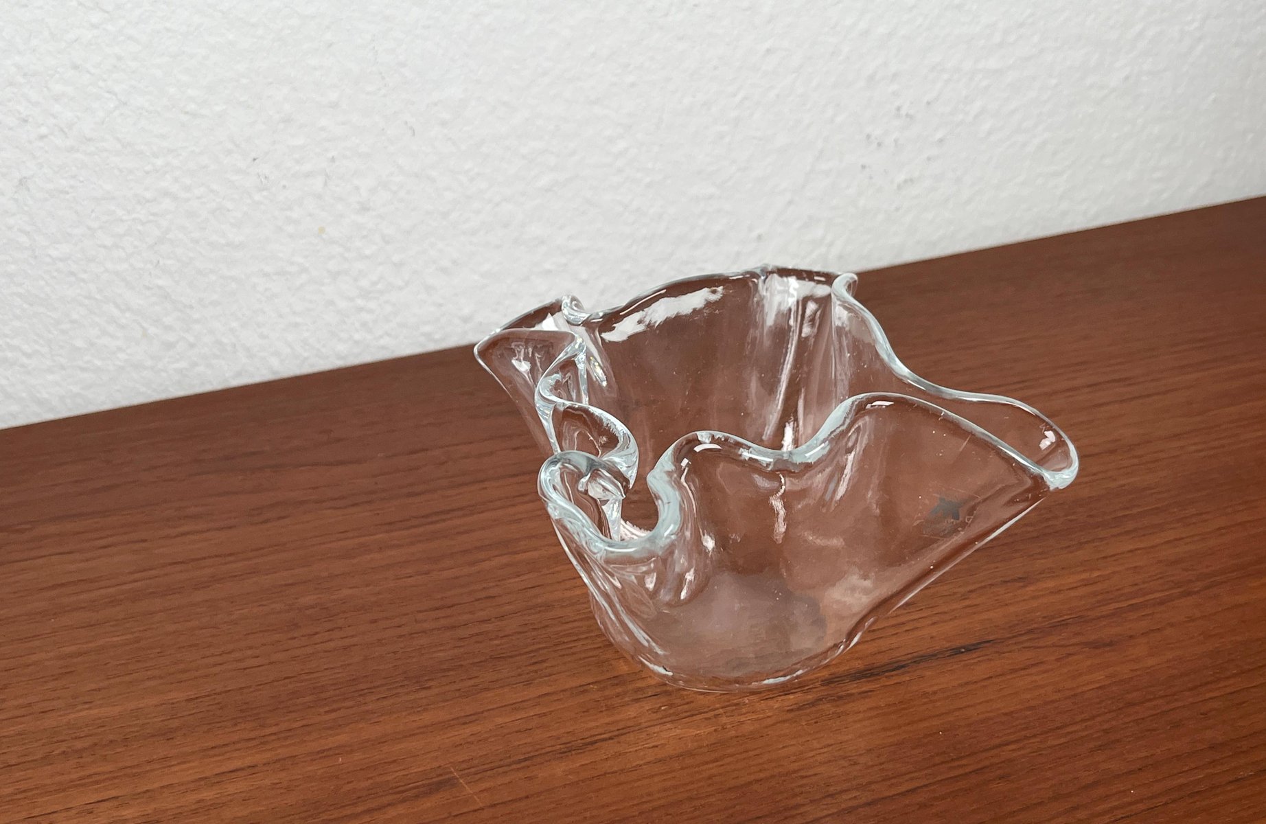 Vintage Scandinavian Art Glass Bowl from Magnor, 1970s for sale at Pamono