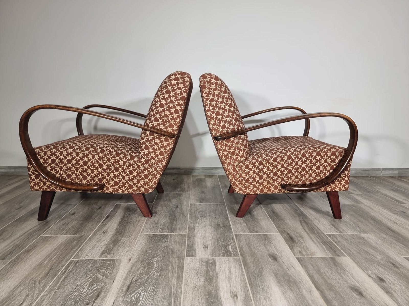 Art Deco Armchair by Jindrich Halabala for sale at Pamono