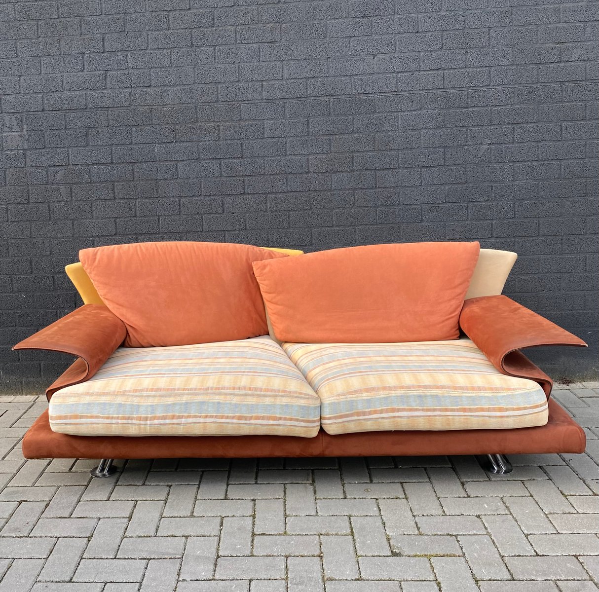 Postmodern Super Roy Sofa by Giorgio Saporiti, 1980s for sale at Pamono
