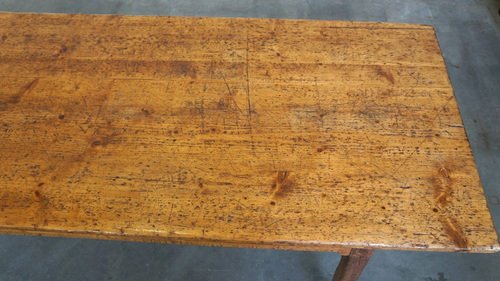 Large English Pinewood Dining Table for sale at Pamono