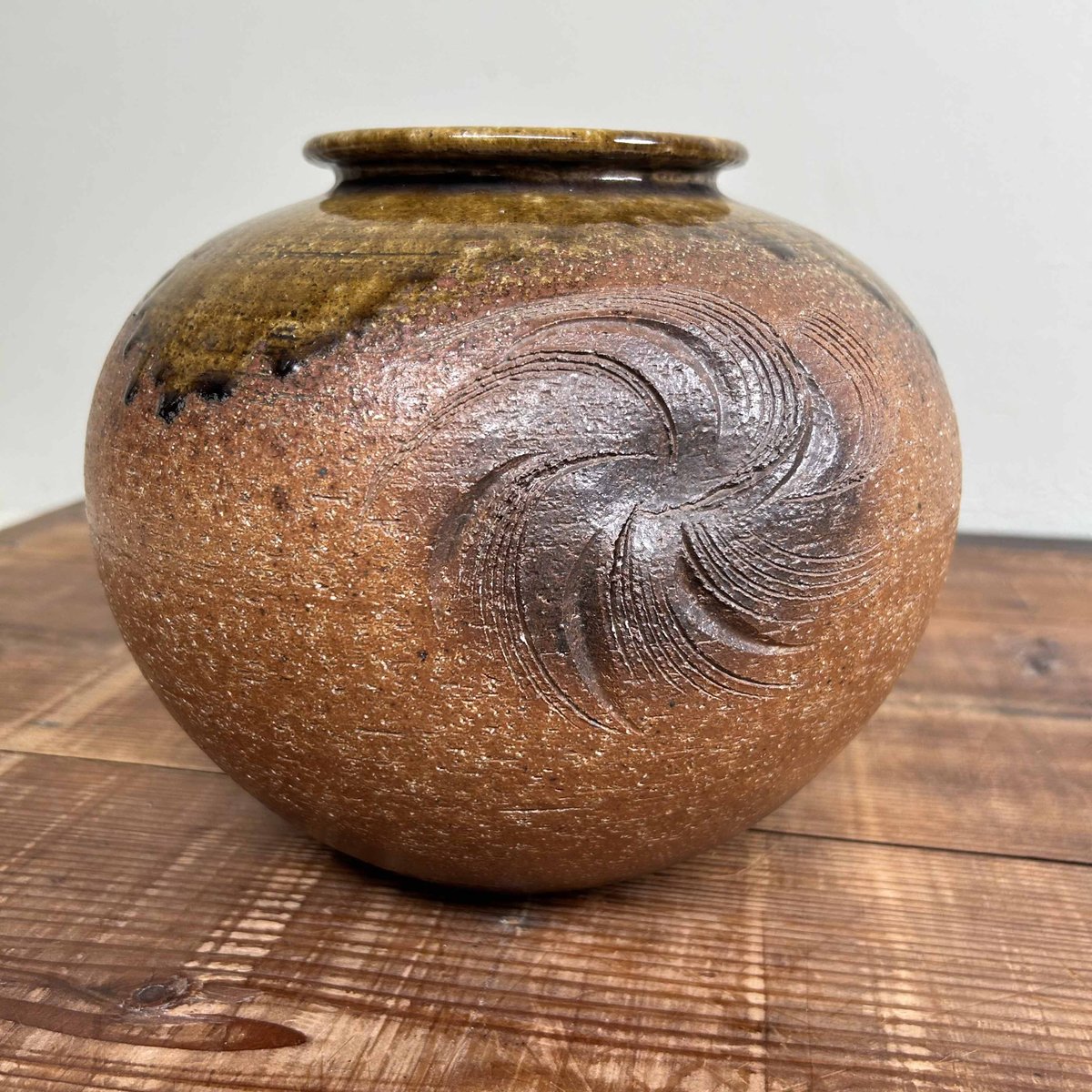 Mid-Century Shigaraki Ikebana Flower Vase by Yagi Tōdō, Japan, 1970s ...