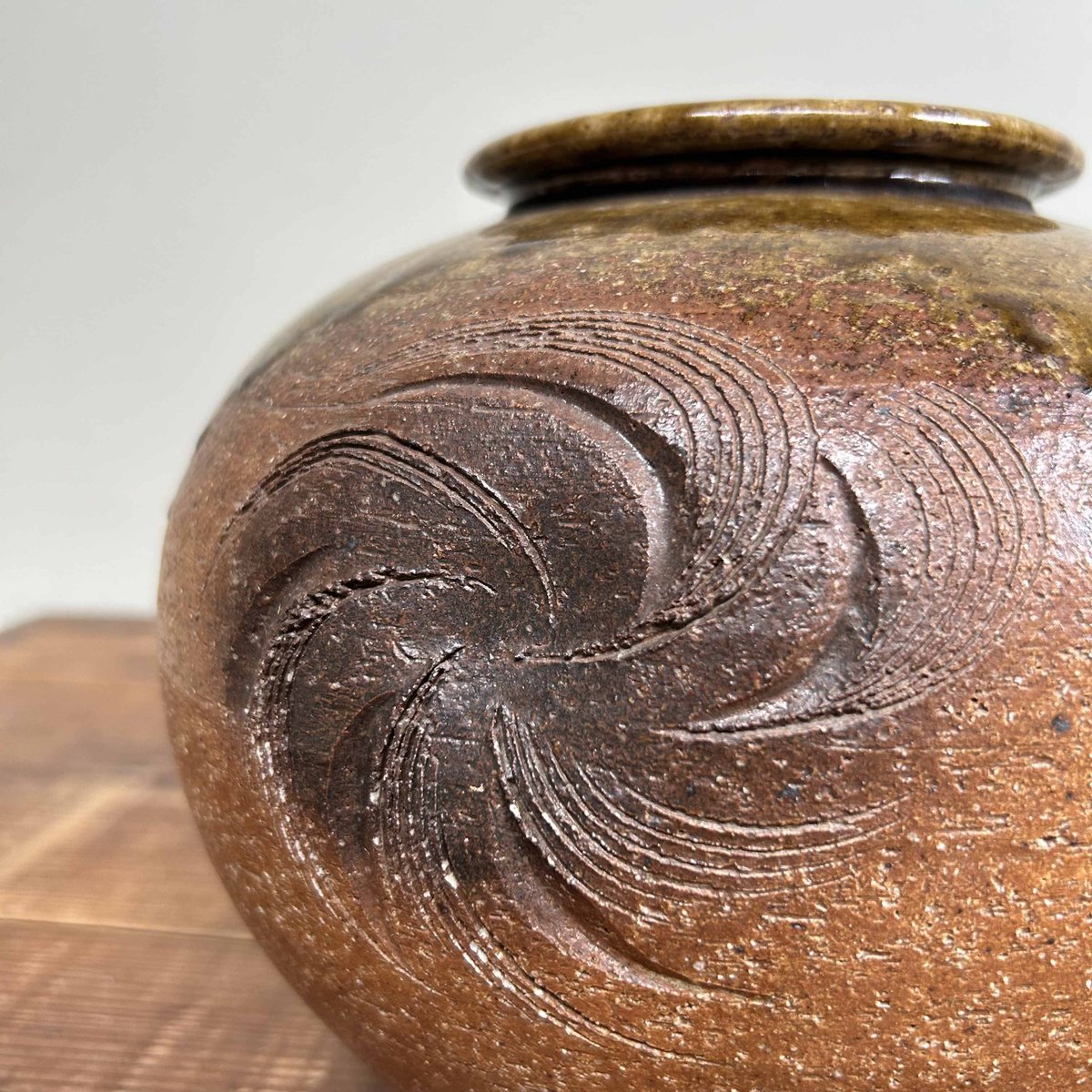 Mid-Century Shigaraki Ikebana Flower Vase by Yagi Tōdō, Japan, 1970s ...