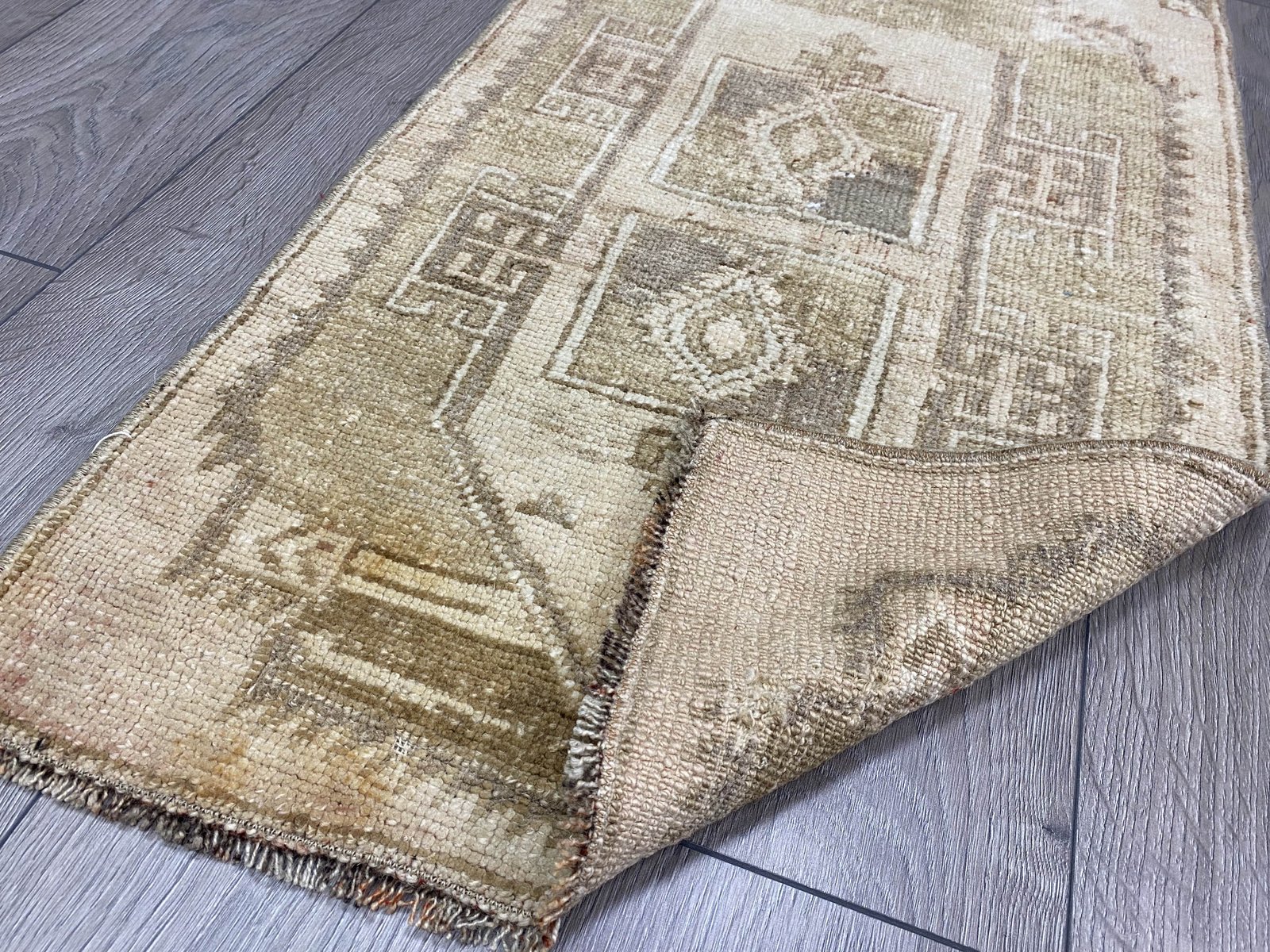 Turkish Wool Small Carpet, 1960s for sale at Pamono