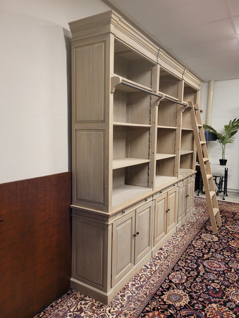 English Classic Rustic White Oak Library Cabinet for sale at Pamono