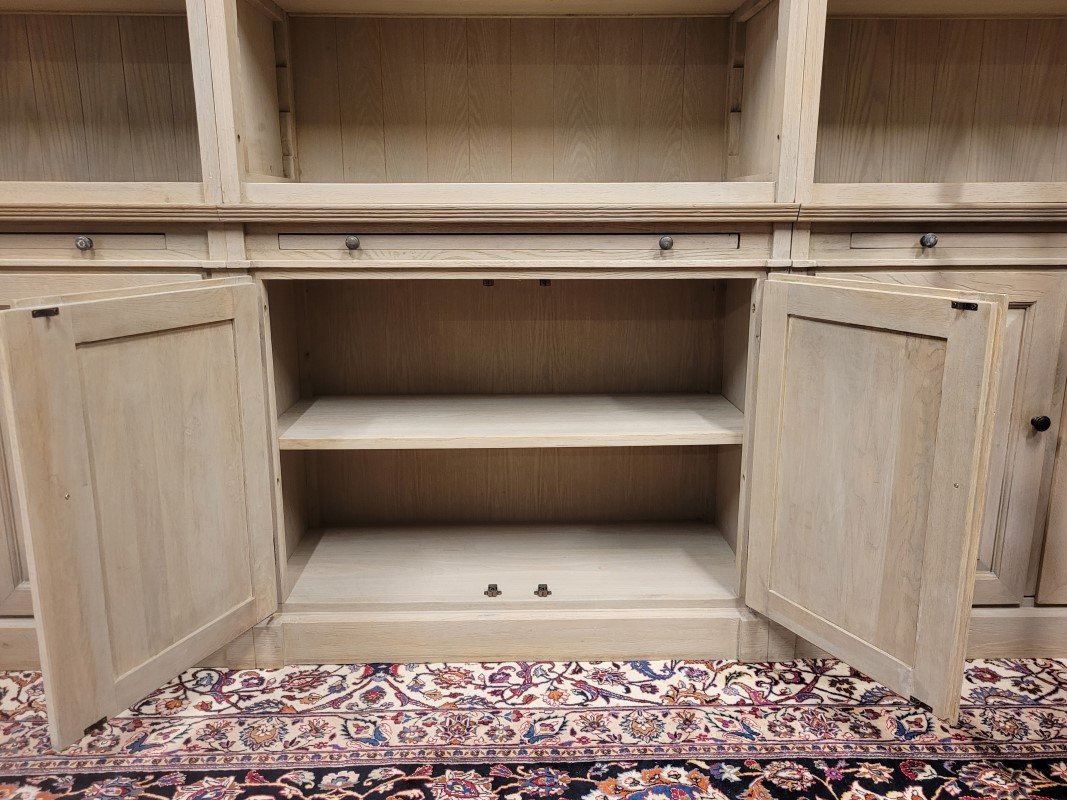 English Classic Rustic White Oak Library Cabinet for sale at Pamono