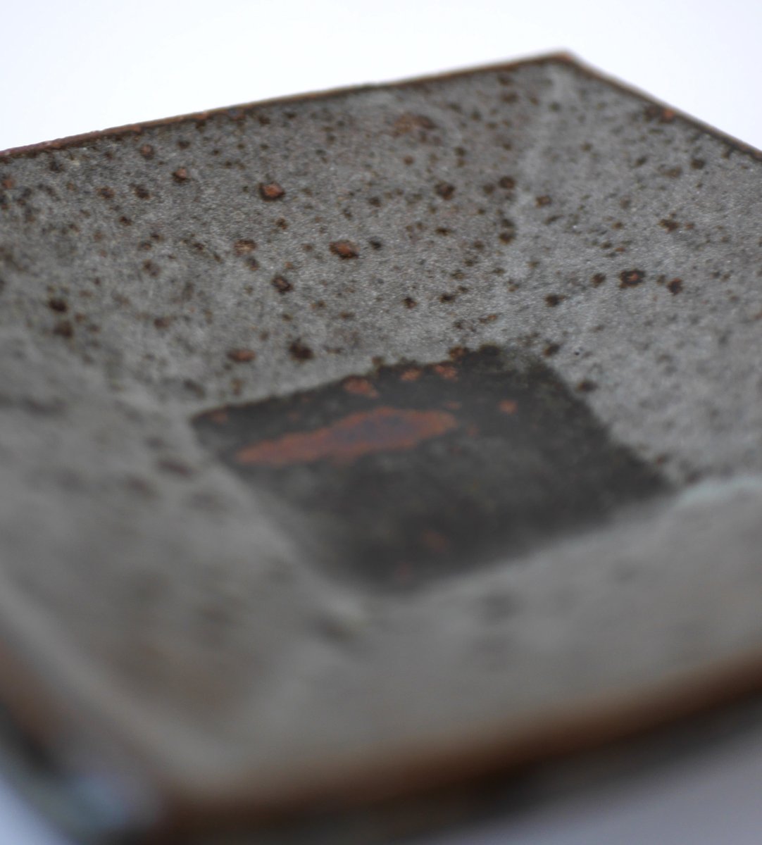 Mid-Century Modern Pottery Dish by Janet Leach, England for sale at Pamono