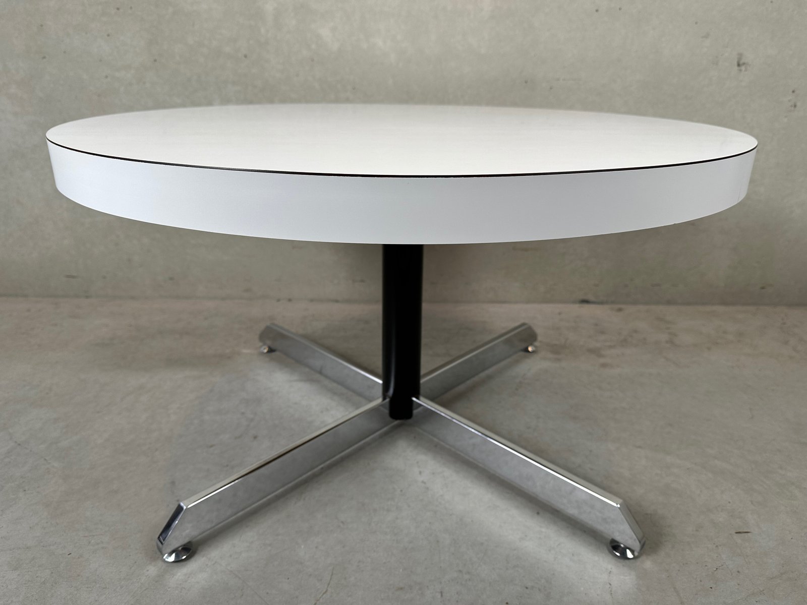 Vintage White Formica Coffee Table for sale at Pamono